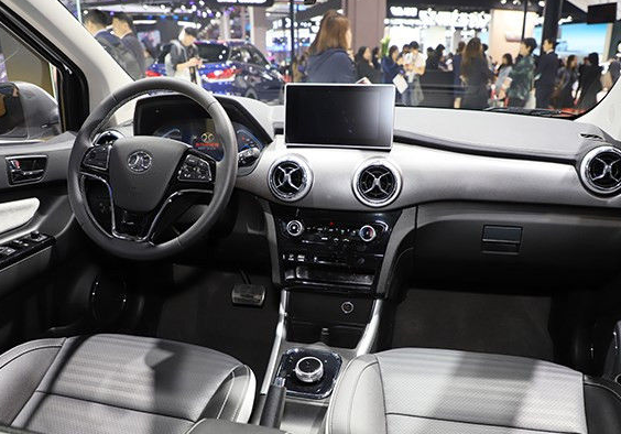 28-30万小型suv，北汽EC5汽车怎么样？