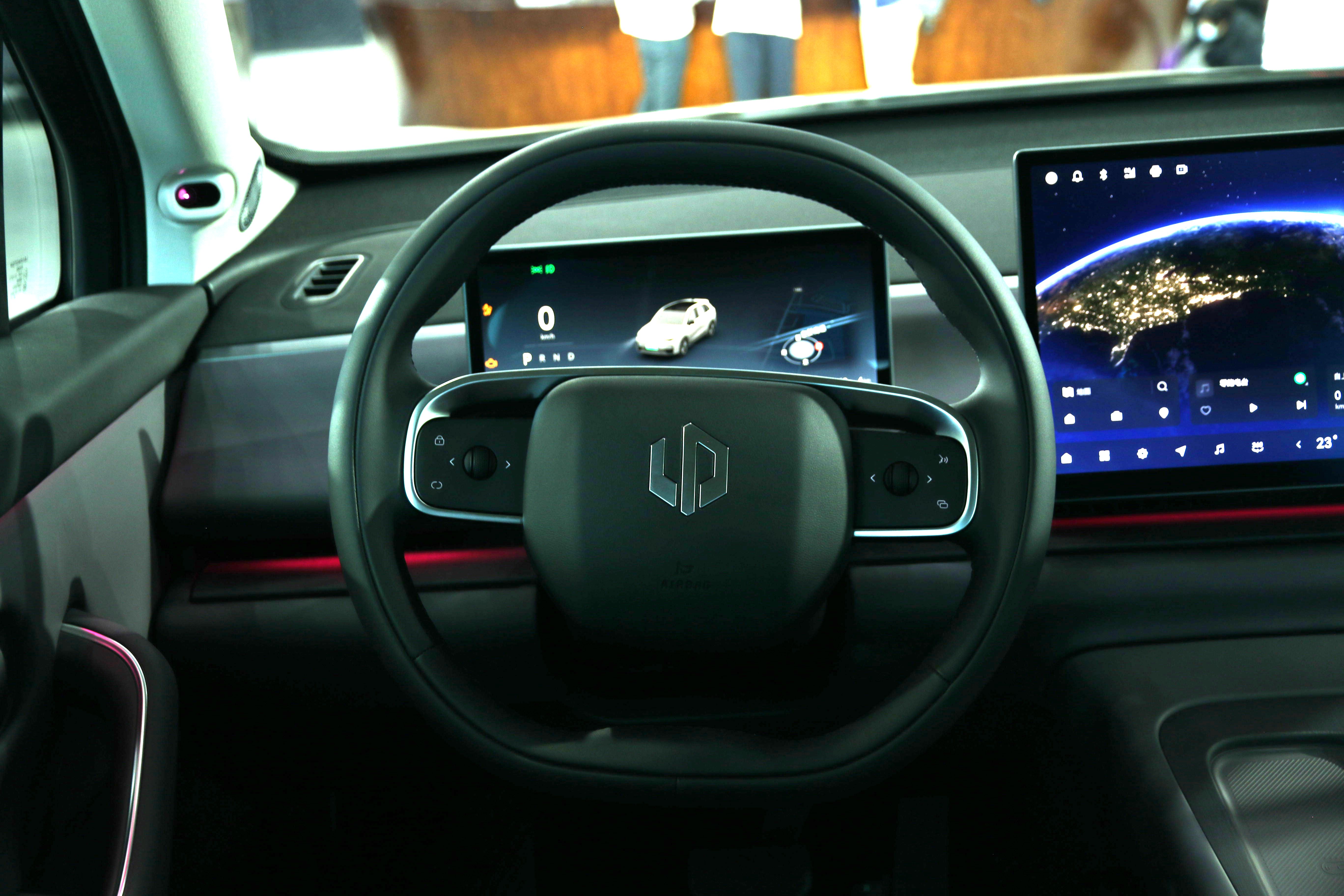 2023广州车展：零跑C10国内首秀，搭载激光雷达，配800V+4C快充！