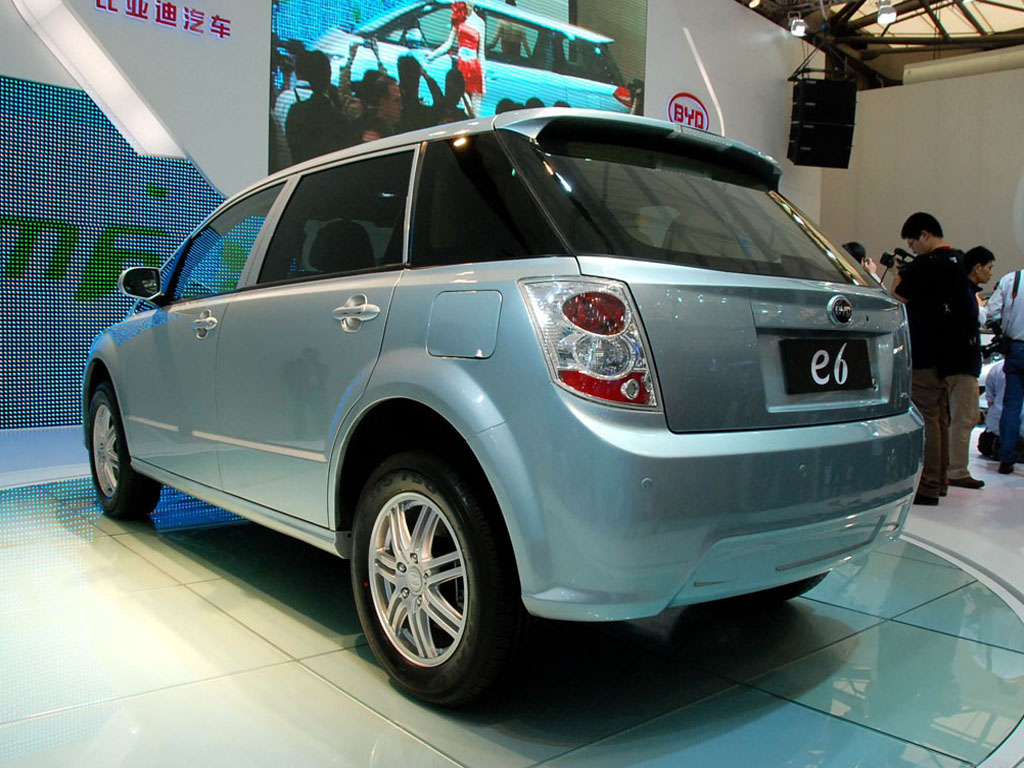 比亚迪e6怎么样，比亚迪e6倍感贴心